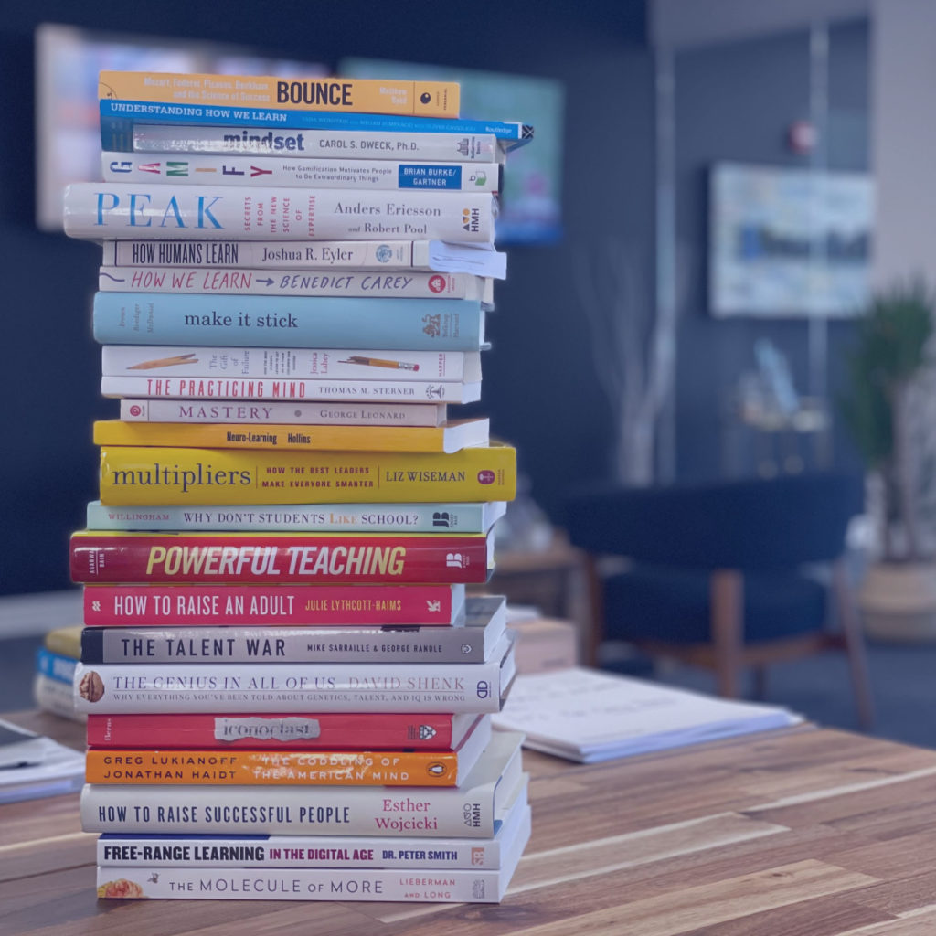 11 Books Every CEO Should Read — from a Fellow CEO | 1Huddle