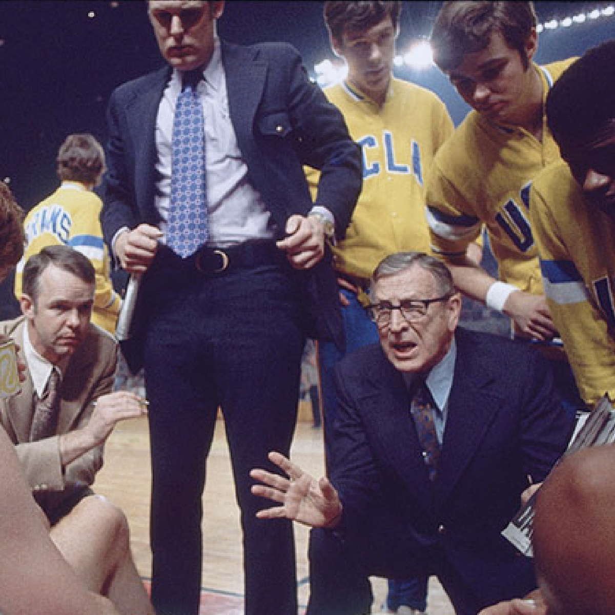 Basics of Coaching for Leaders: How to Lead More Effectively? | 1Huddle